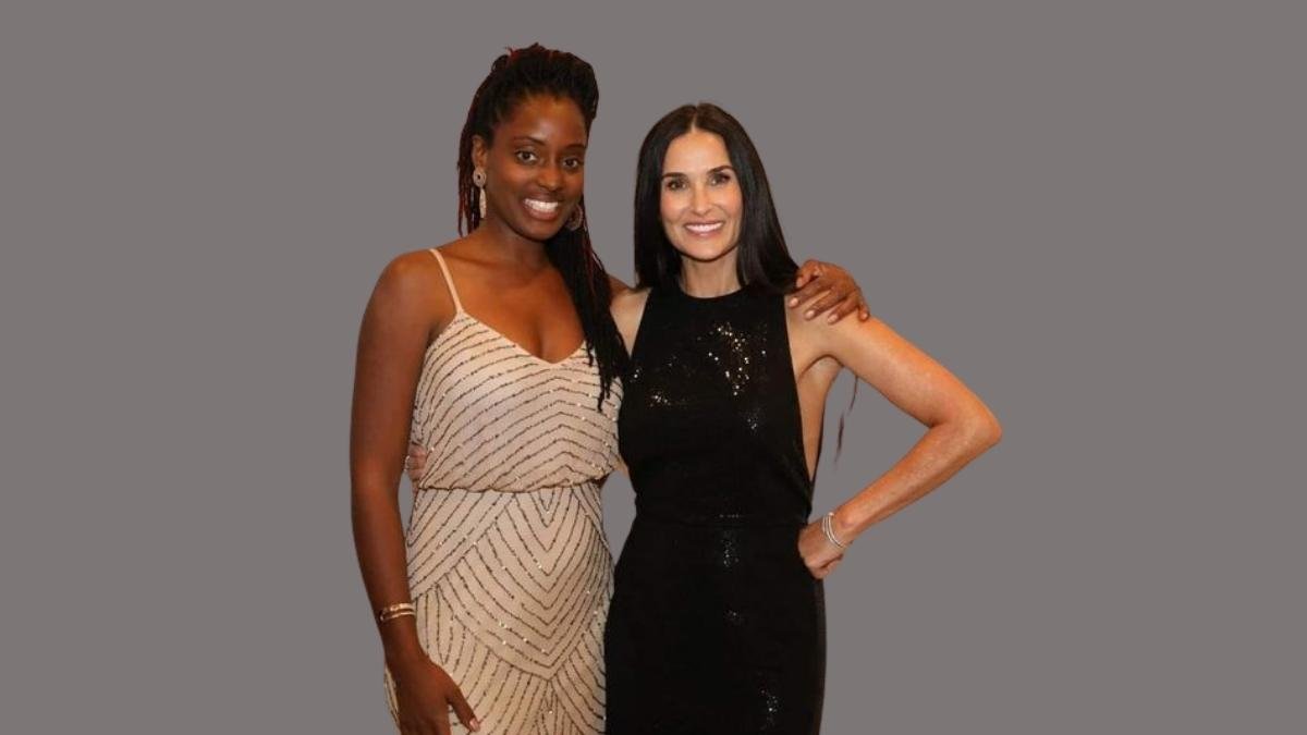 Chantelle Simone Was Honoured By Unified Brainz As An International Leader Transcending Barriers