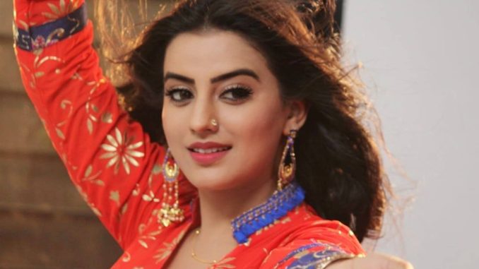 Akshara Singh Grooves to Her Hit Bhojpuri Song 'Jhulaniya' Amidst Leaked MMS Video
