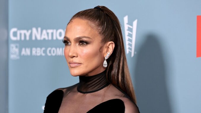 Photos: Jennifer Lopez Shows Off Her Hot Curves In A Bikini