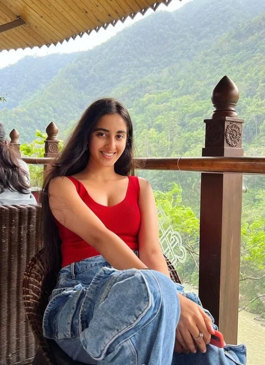 Simrat Kaur's Private Video and Photos Leaked; Controversy Over 'Gadar 2'