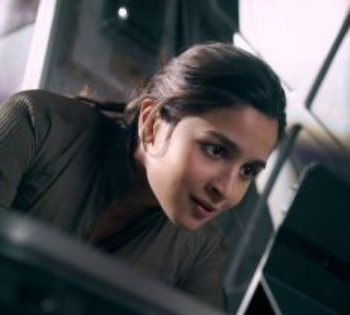 Alia Bhatt & Gal Gadot's 'Heart of Stone' dominates Netflix chart ...