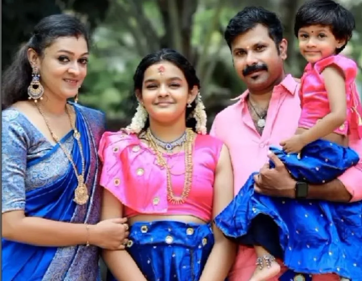 Why did Malayalam actress Aparna Nair commit suicide?