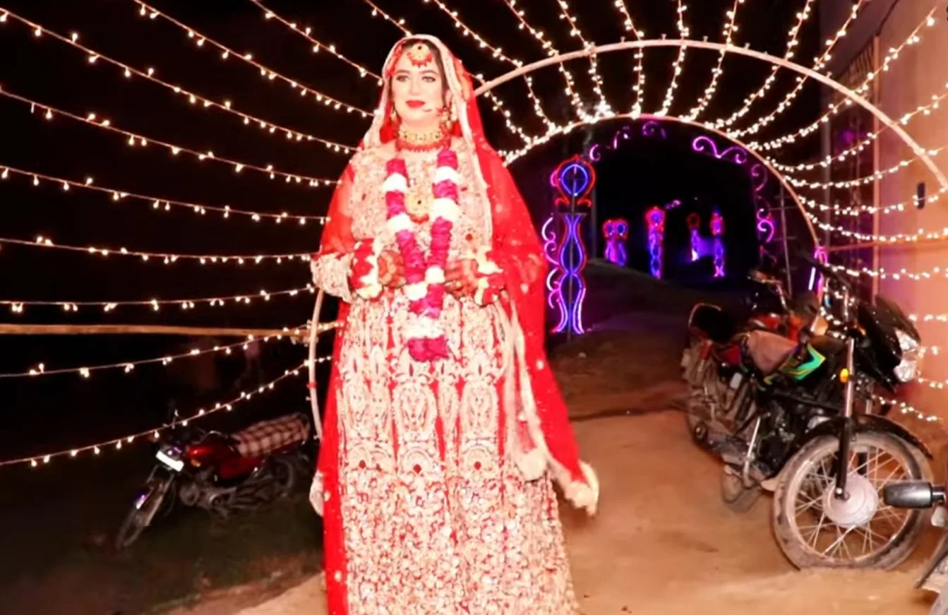 Watch: Aliza Sehar reveals Details of Man who Leaked her Explicit Video