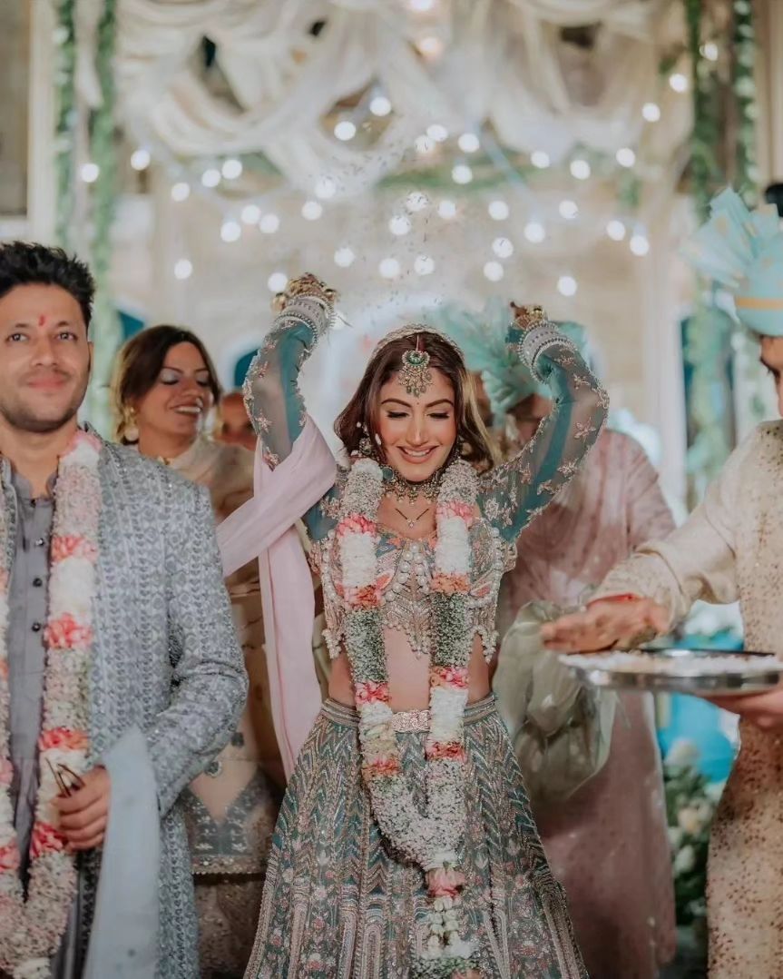 Surbhi-Chandna-and-Karan-Sharma-Dreamy-wedding-Pic